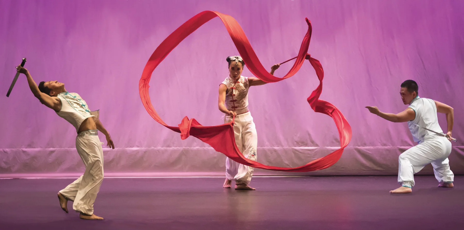 The Graceful Art of Ribbon Dance – The History of Chinese Dance